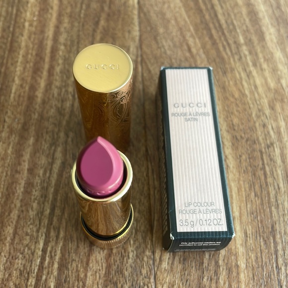 Gucci | Makeup | Gucci Satin Lipstick The Fallen Sparrow | Poshmark